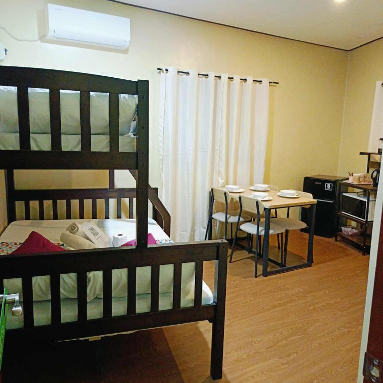Dexter John's Guesthouse, Agus (updated prices 2026)