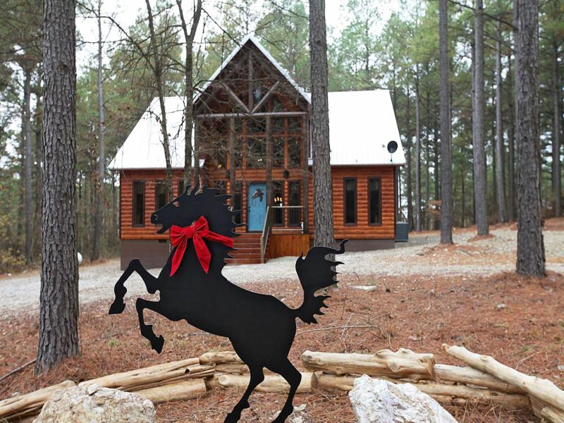 The Tin Horse, Stephens Gap (updated prices 2026)