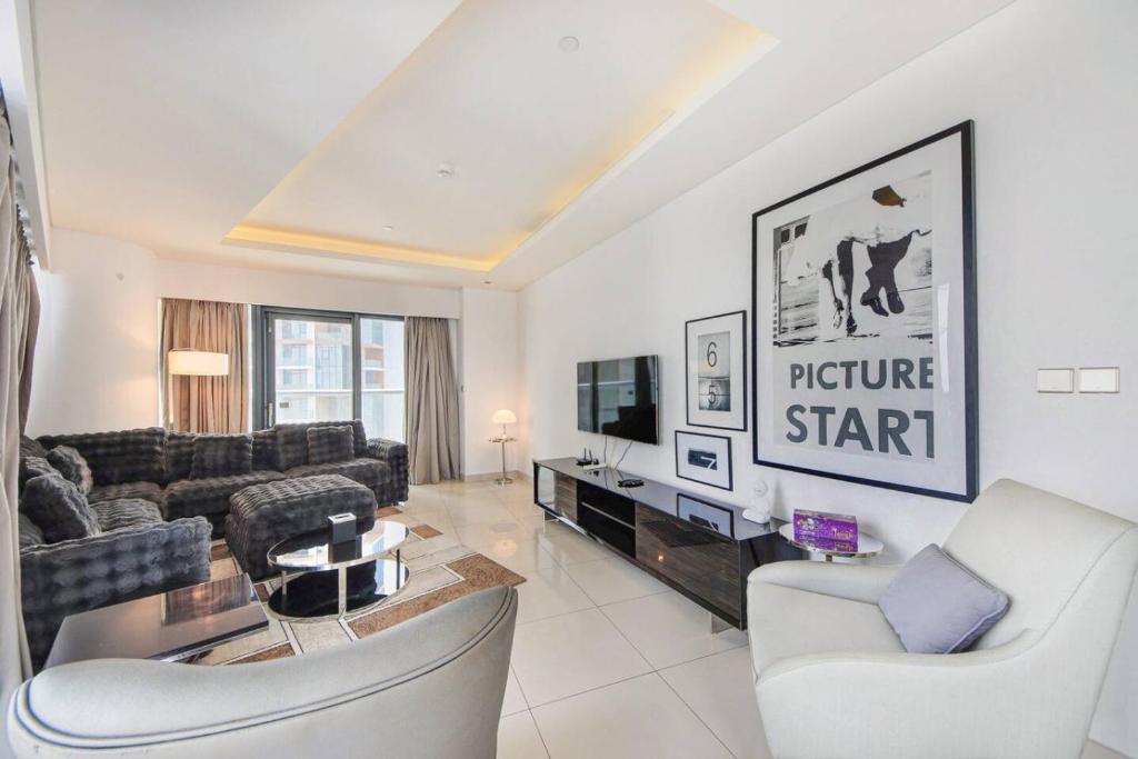 2BR Apt DAMAC Paramount Tower A - 2901, Dubaj (aktualizované ceny na ...