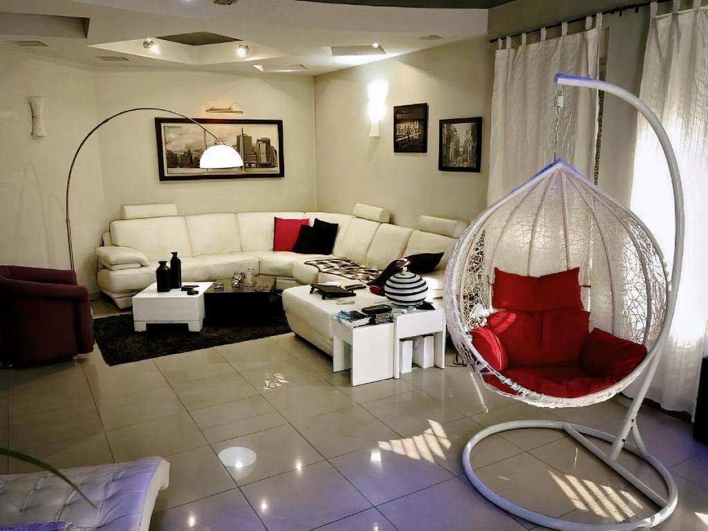 VeternikCrown Loft Novi Sad - Villa Deluxe（2025 年最新房價）