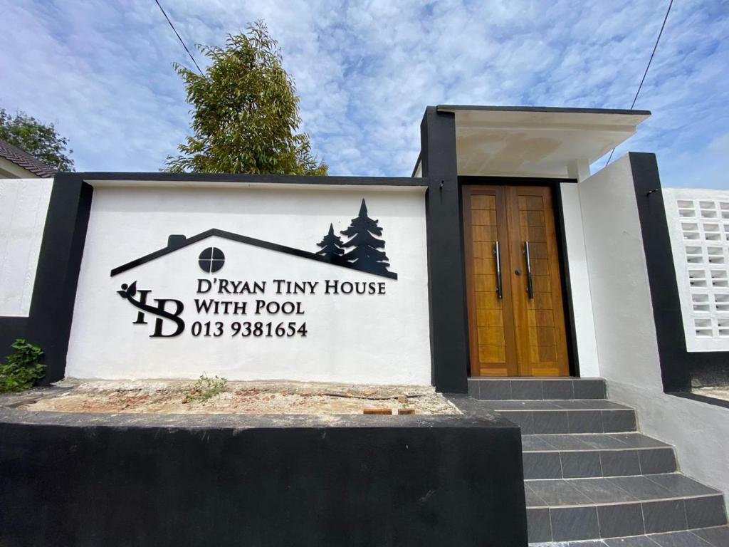 D'Ryan Tiny House with Pool, Jeniang (opdaterede priser for 2026)