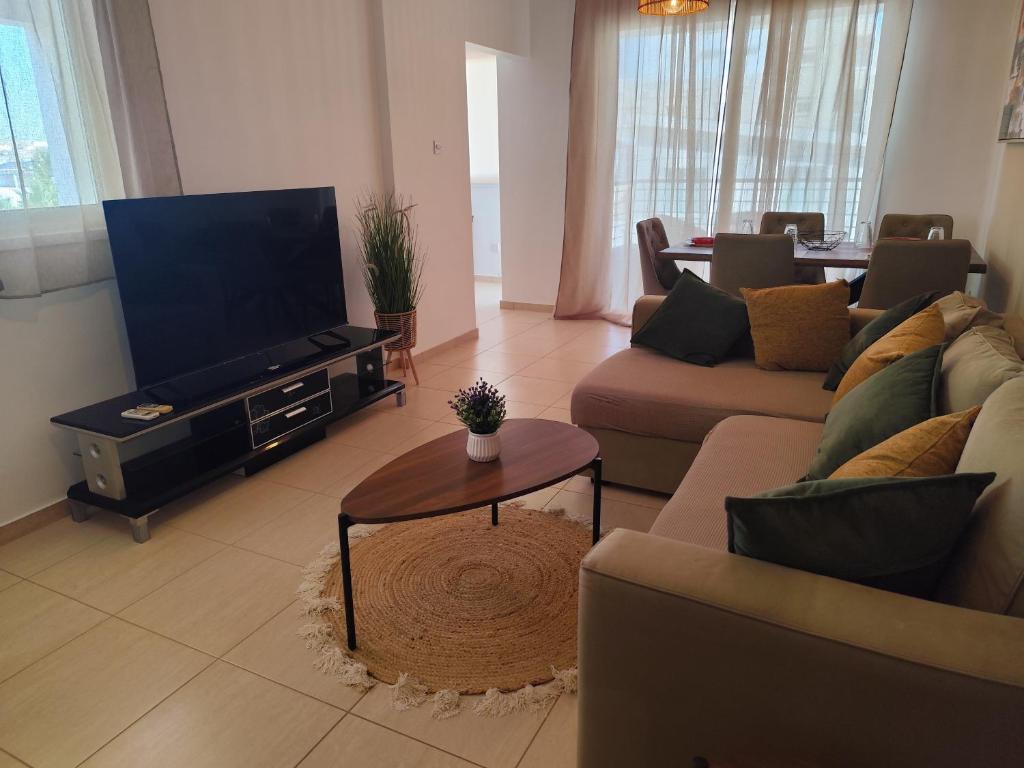 Julia Holiday Apartment, Larnaka (updated prices 2026)