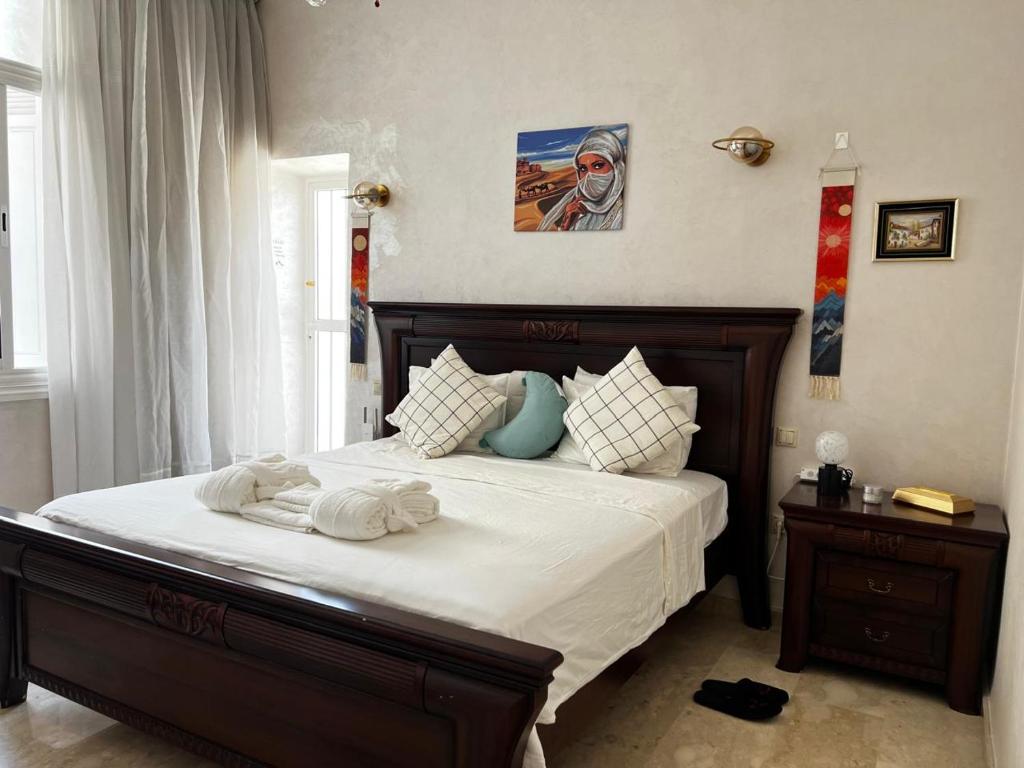 Lalla Mina Suite with large Terrace - Dar EL BAHIA, Casablanca (precios ...
