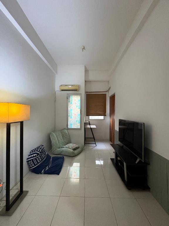 The Darmawan Room at Apartement Puncak Permai, Mataram-baru (updated ...