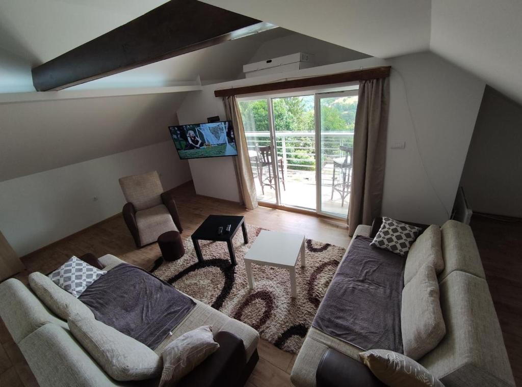 Petra Studio Apartman Lux, Sremska Kamenica (preços atualizados de 2026)