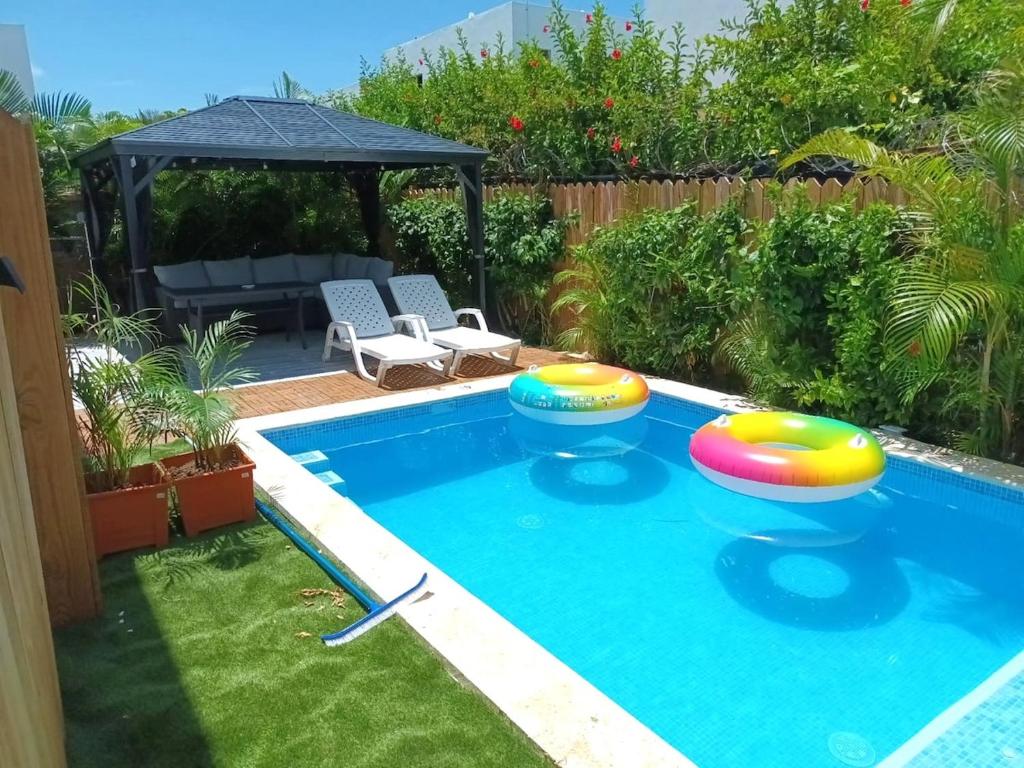 Hermosa villa con piscina privada, jacuzzi y playas cercanas, Punta ...