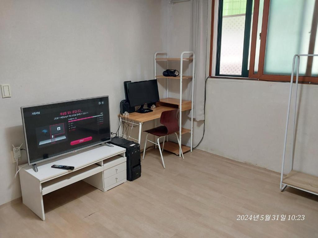 Ibb bucheon 2f two room short term rental, Soranmal (harga terbaru 2025)