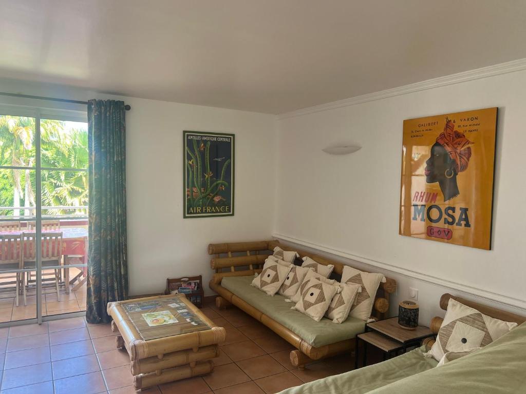 La Mosa nova, Sent-Lis (ažurirane cene za 2025. godinu)