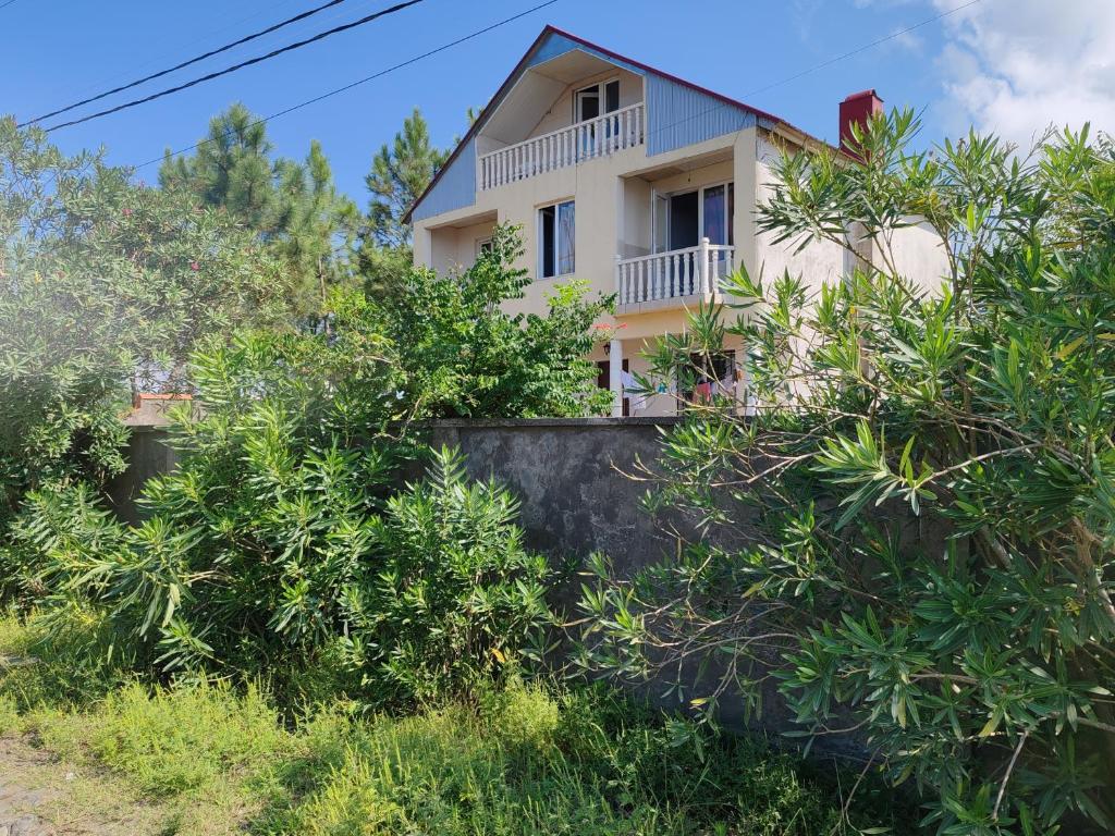 Large house at the beach., Grigoleti (updated prices 2026)