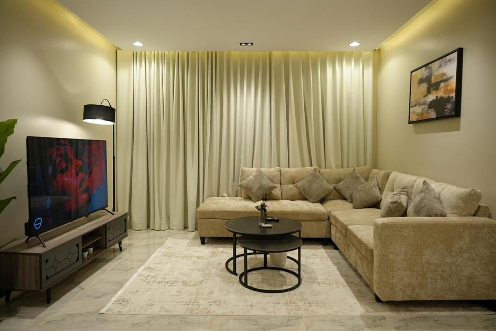 SARA 1 Luxe Royal Suite 1-BR Prime Location, Riyadh (updated prices 2026)