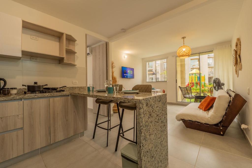 Family Retreat Apartment-Cartagena, Serena del Mar, Manzanillo del Mar ...