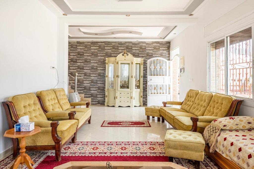 Villa near the beach with private pool, Tanger (prețuri actualizate 2025)