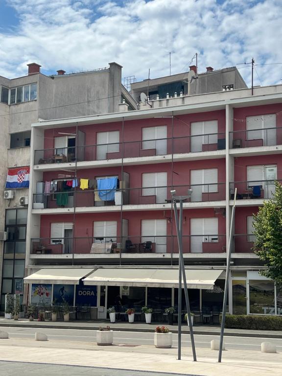 DiSte Apartman, Knin (precios actualizados 2026)