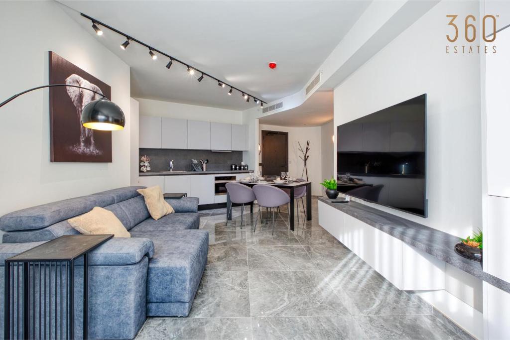 The Official Mercury Suite High end suite and WIFI by 360 Estates, St ...