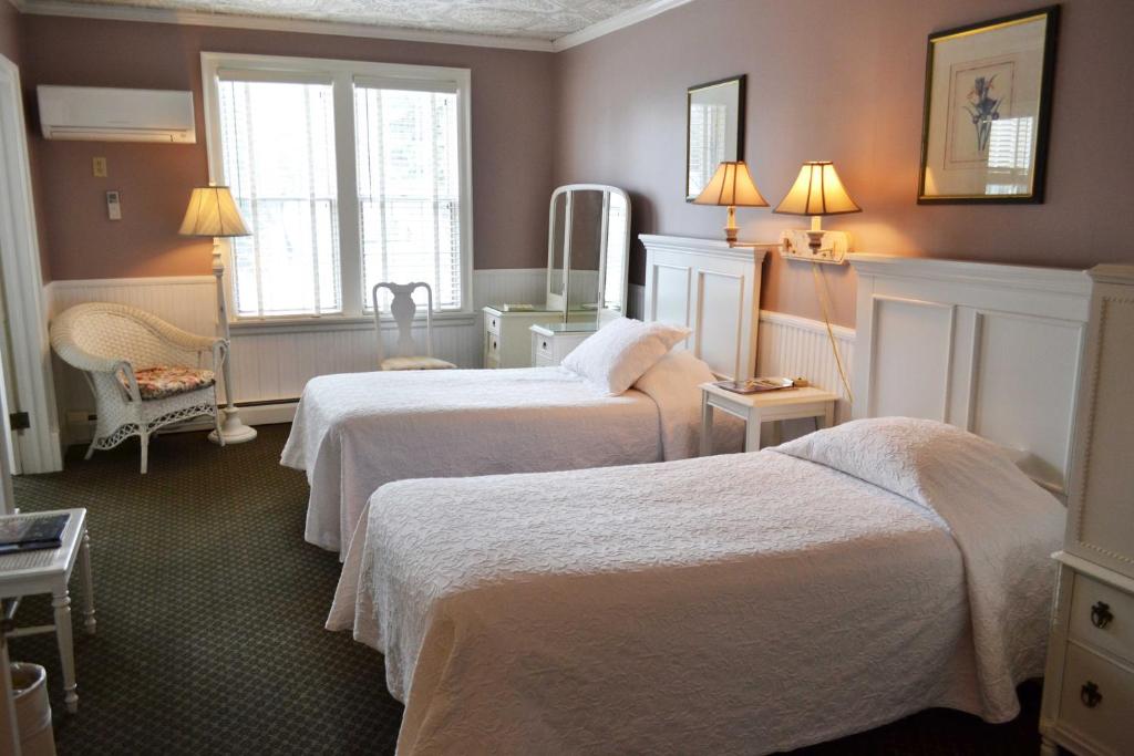 Stafford's Bay View Inn, Petoskey (updated prices 2025)