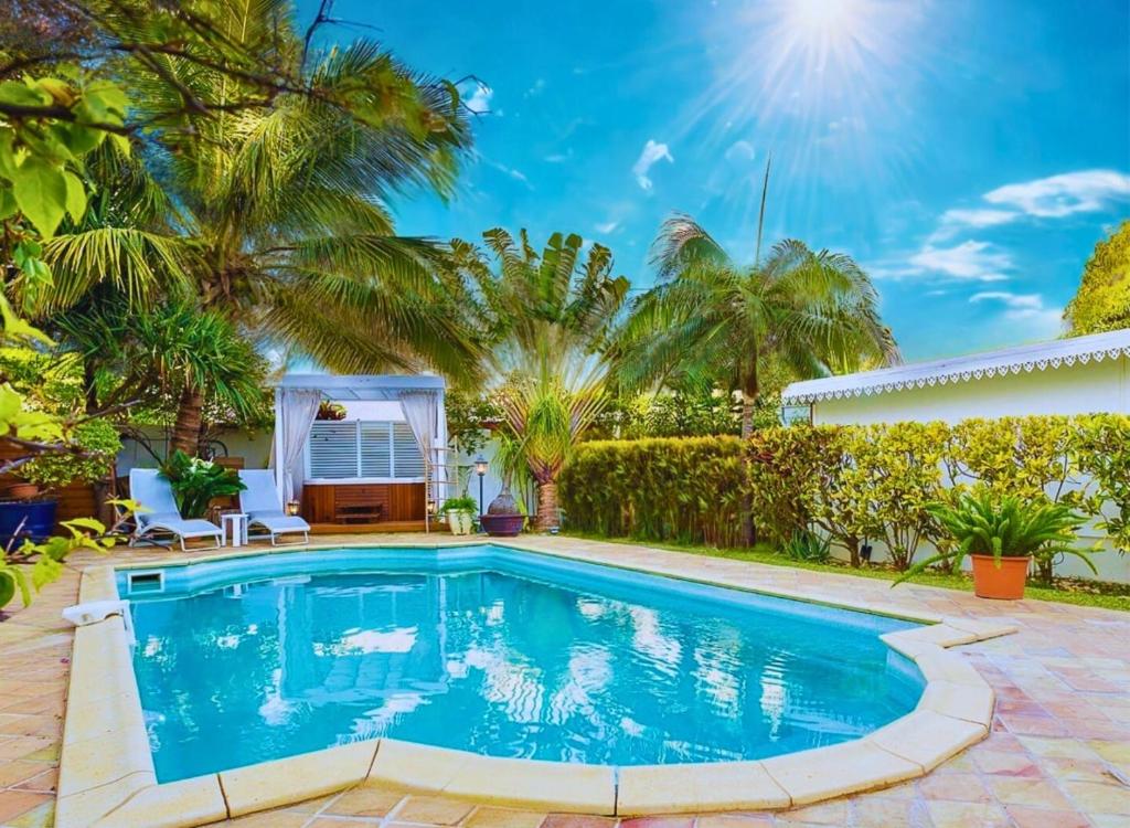 Villa familiale avec Piscine Jacuzzi à 200m Plage - La Varangue, Étang ...