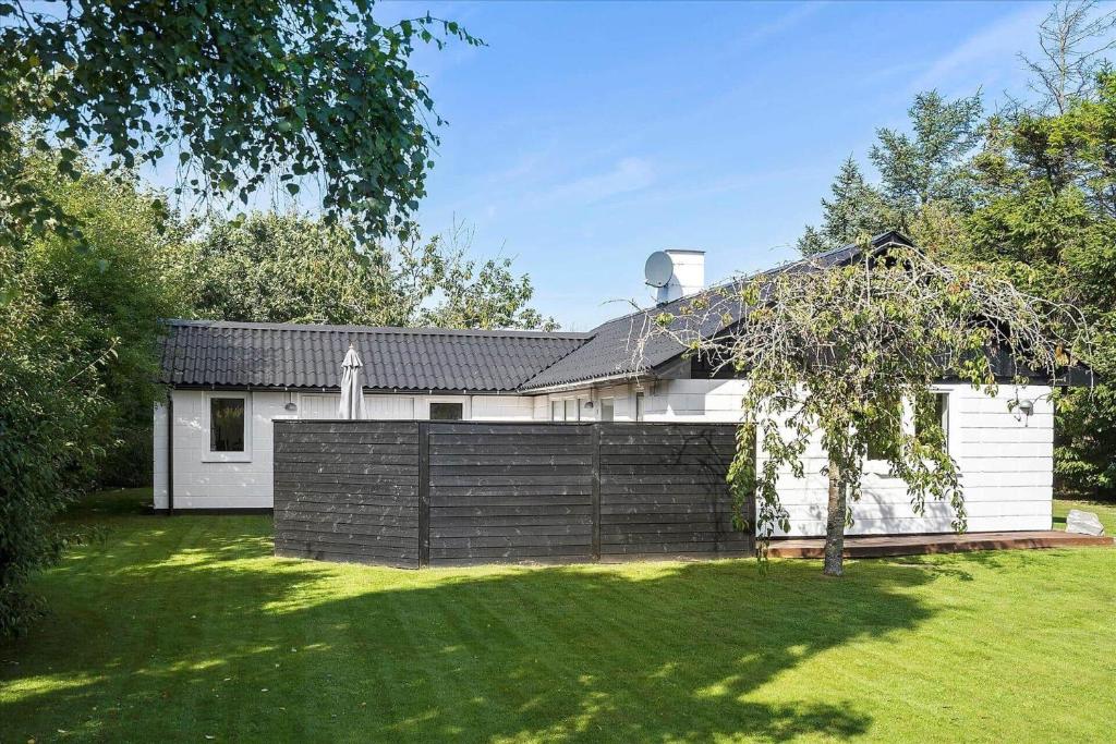 40410-Ulfborg-Helmklit-295, Fjand Gårde (uppfærð verð fyrir árið 2026)
