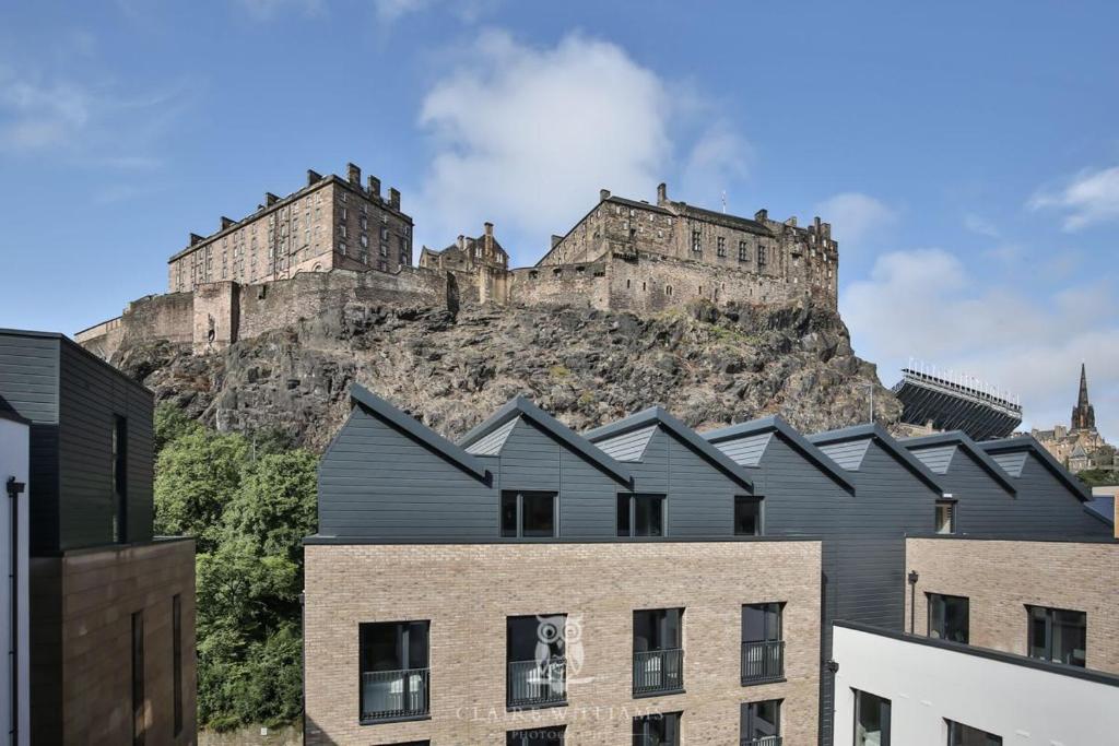 For Students Only - Kings Stables Road in Edinburgh, Edinburgh (updated ...