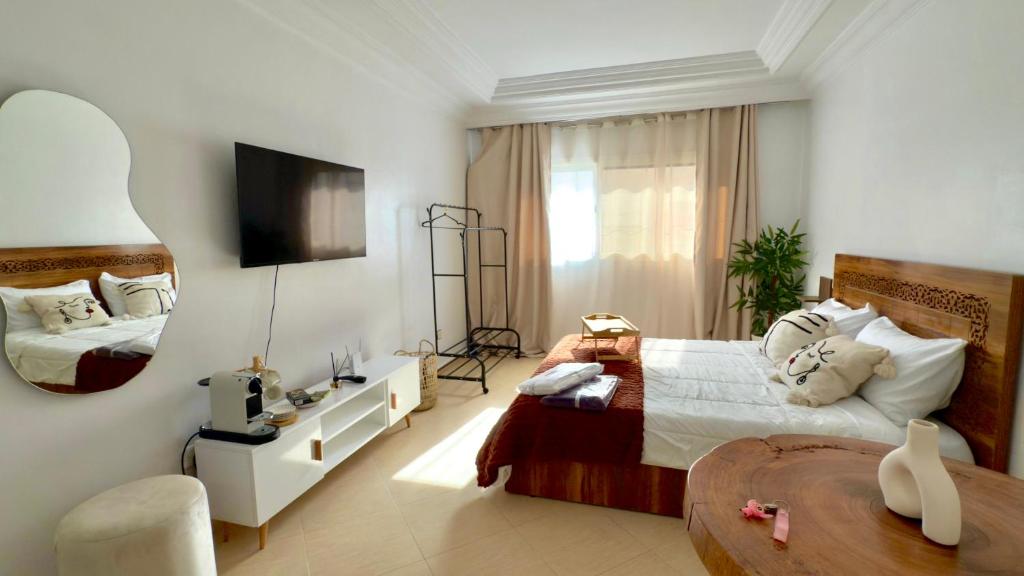 Charming City Retreat in Agdal - Walk to Train Station, Rabat (updated ...