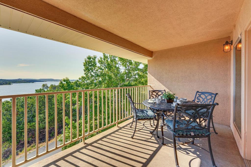 Lakefront Branson Condo, Near Silver Dollar City!, Branson (updated ...