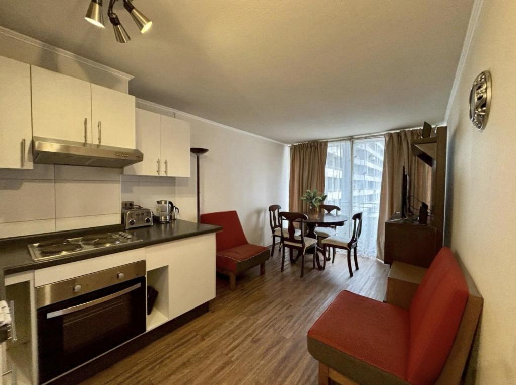 Departamento comodo , Dos habitaciones , A pasos del metro ecuador ...