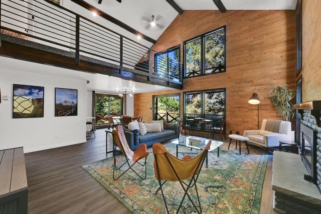 Amazing Pineview Hideaway Hot Tub In-Law Suite（Ski/Lake Village ...