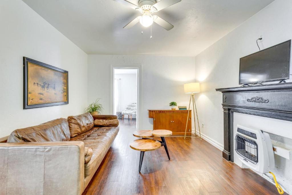 Modern OKC Duplex in Plaza Steps to Shops and Bars!, Oklahoma City ...