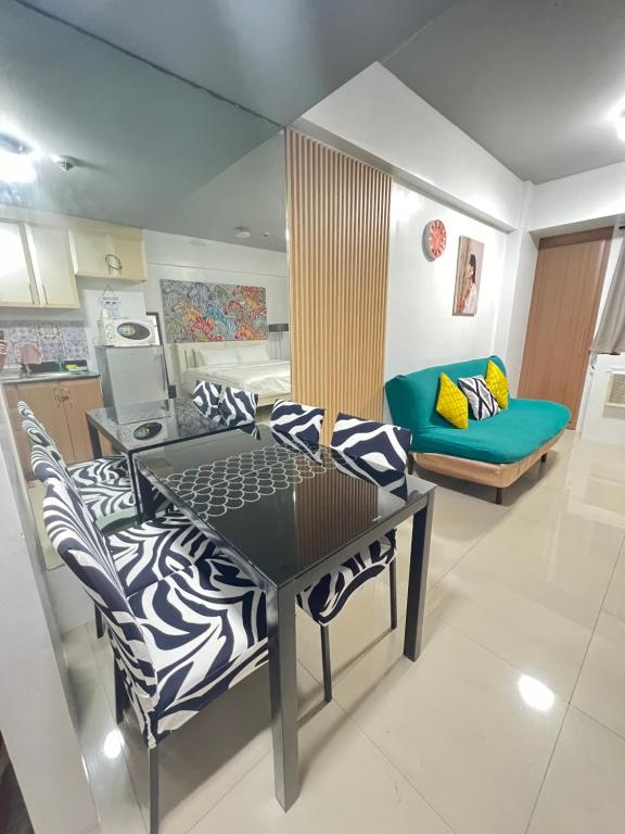 Nara Homes at Palm Tree Villas in front of NAIA T3, Maynila (updated na ...