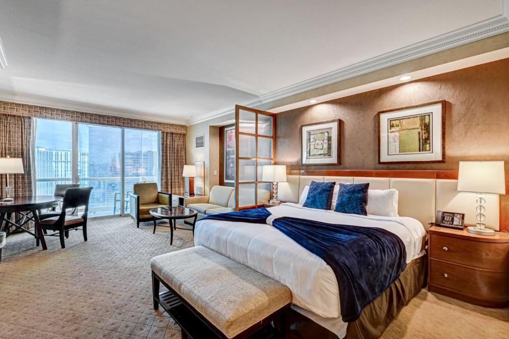 Suite Spot LV II at MGM Balcony F1 View, Las Vegas (updated prices 2026)