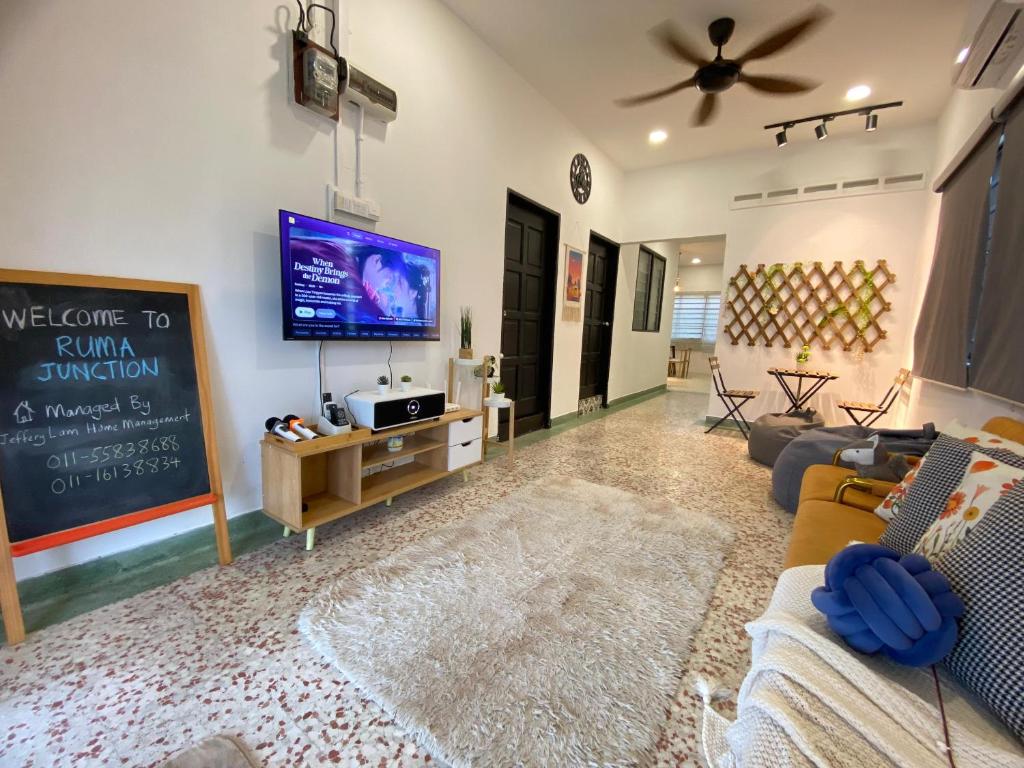 Ruma Junction Ujong Pasir by Jeffery Lam Home Management, Kampong Pasir ...