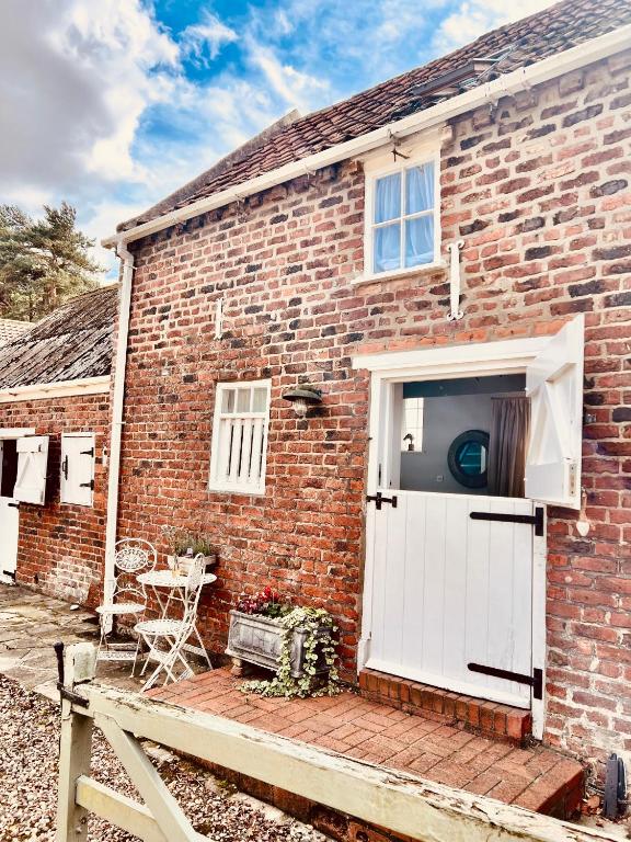 Poplar farm annexe, Beverley (updated prices 2026)