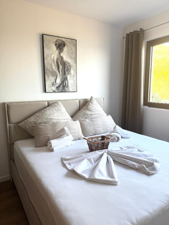Moréa Montenegro- Modern, Sea View & Balcony, Krstac (updated na presyo ...