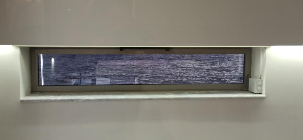 Mani Sol, Kotrónion (harga dikemas kini 2025)