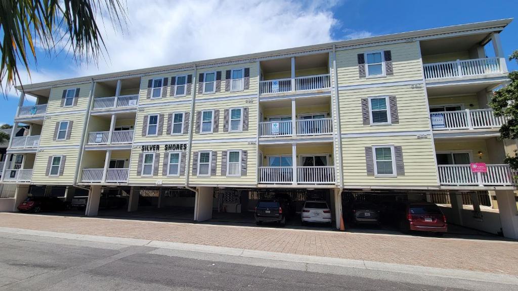 Silver Shores Condominiums by Tybee Vacation Rentals, Tybee Island ...