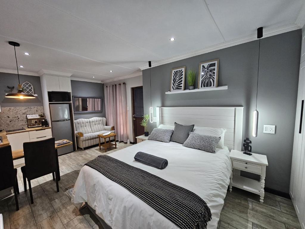 Stylish Self-Catering Suites at Ferndale House, Port Alfred (updated ...