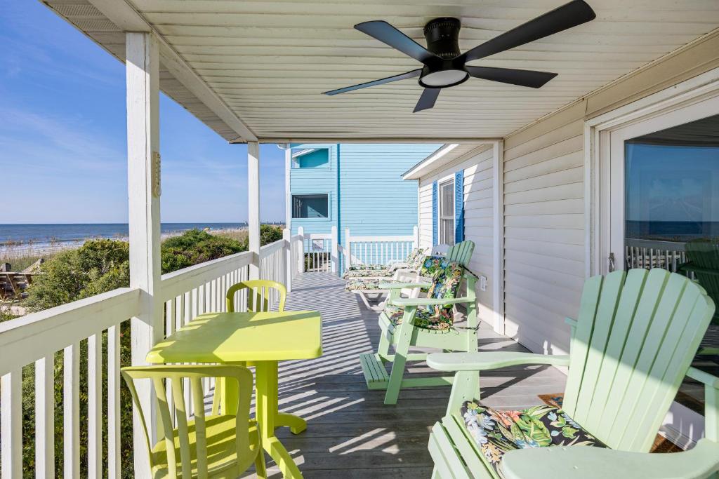 Oceanfront Home w/ Deck & Views in Surfside Beach!, Myrtle Beach ...
