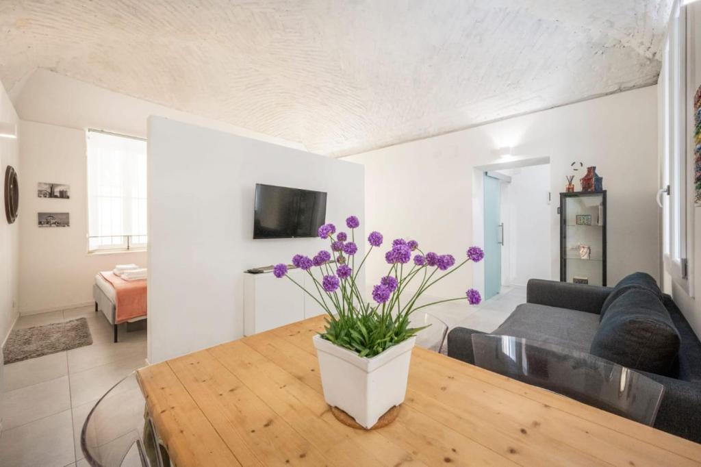 Renè, Parma (preus actualitzats 2025)