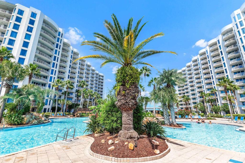 Coastal Haven Pools Restaurant & Beach Shuttle, Destin (nove cijene za ...