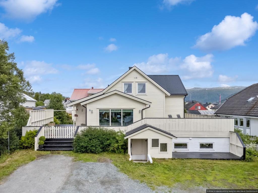ARCTIC HOMES - The Spacious Villa, Tromsø (updated prices 2026)