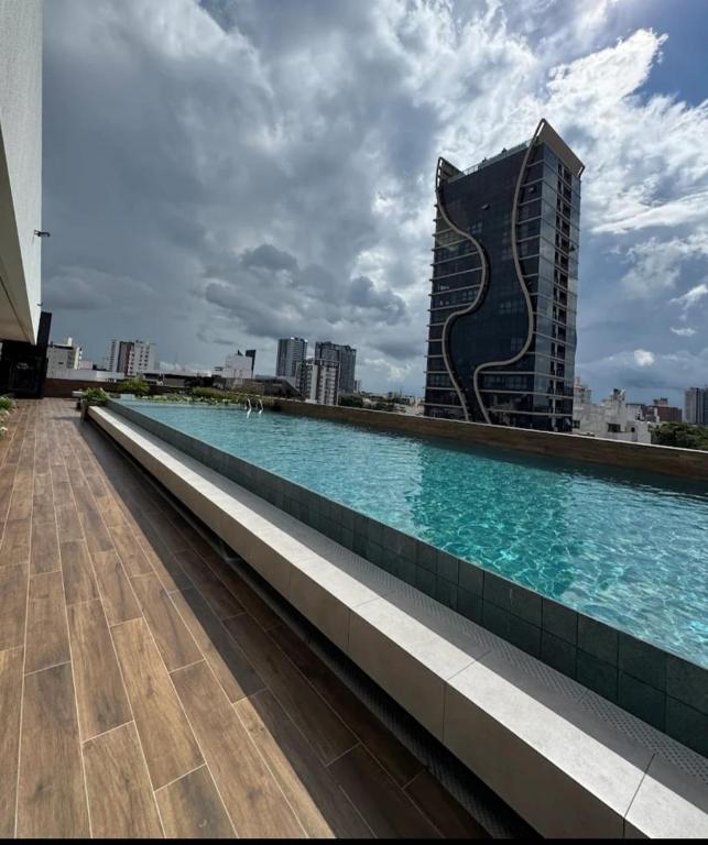 SKY LUXIA EQUIPETROL - 5 ESTRELLAS - ROWE SUITEs, Santa Cruz de la ...