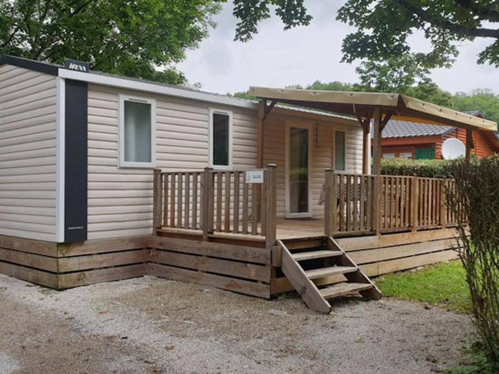 Mobil home avec Terrasse, 3 Chambres, 6 Personnes - Lons-le-Saunier - API-1-52-446, Chille ...