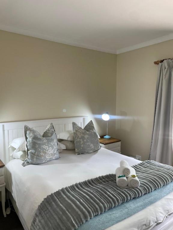 137 High Street Guest House, Grahamstown (updated prices 2026)