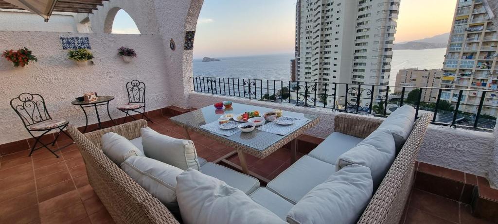 SEA VIEW DUPLEX on LEVANTE BEACH, Benidorm (updated prices 2025)