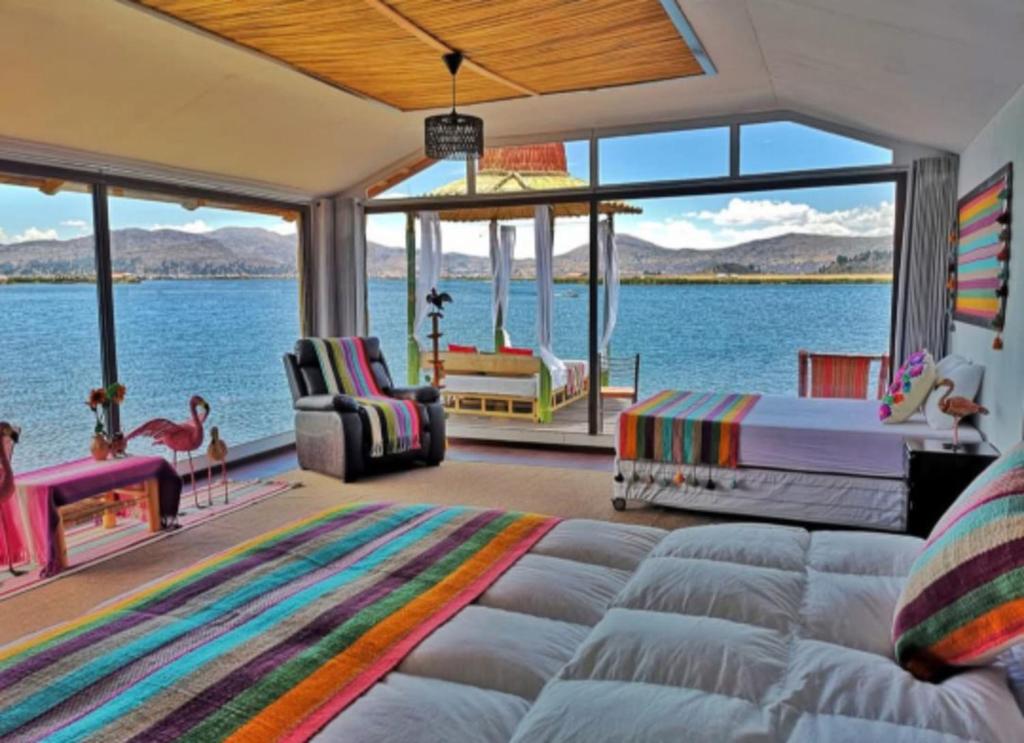 Titicaca Jet Perú Lodge, Isla Estoves (updated na presyo sa 2025)