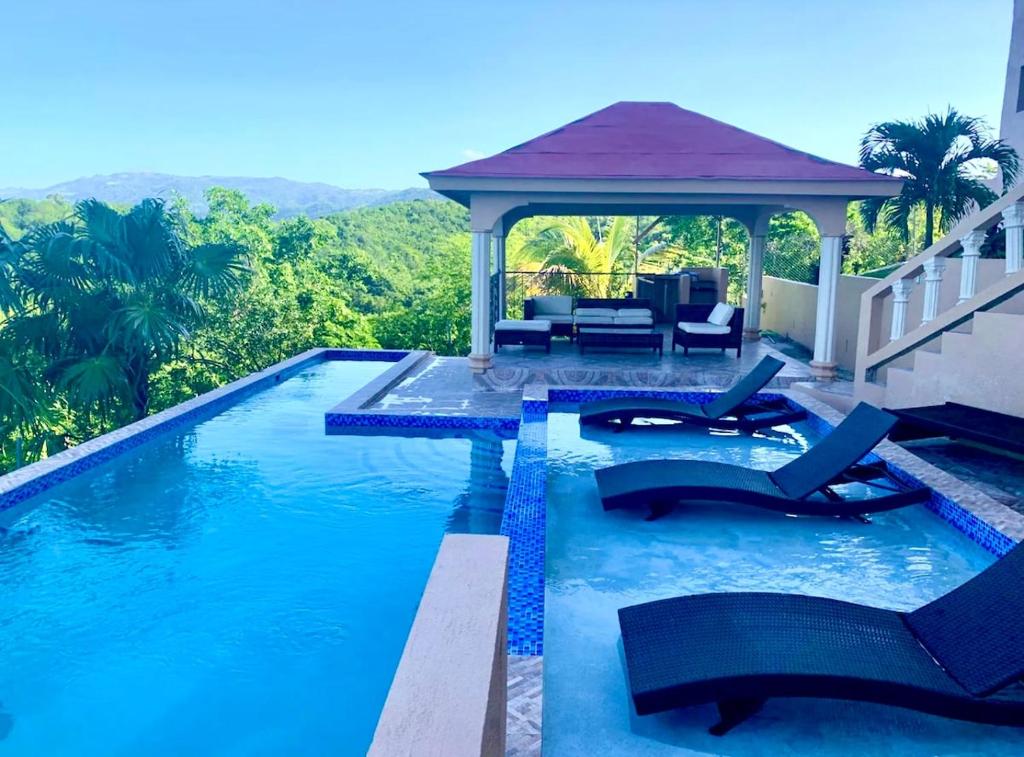 Breathtaking Sunset Haven Panoramic Ocean views, Whitehouse (precios ...
