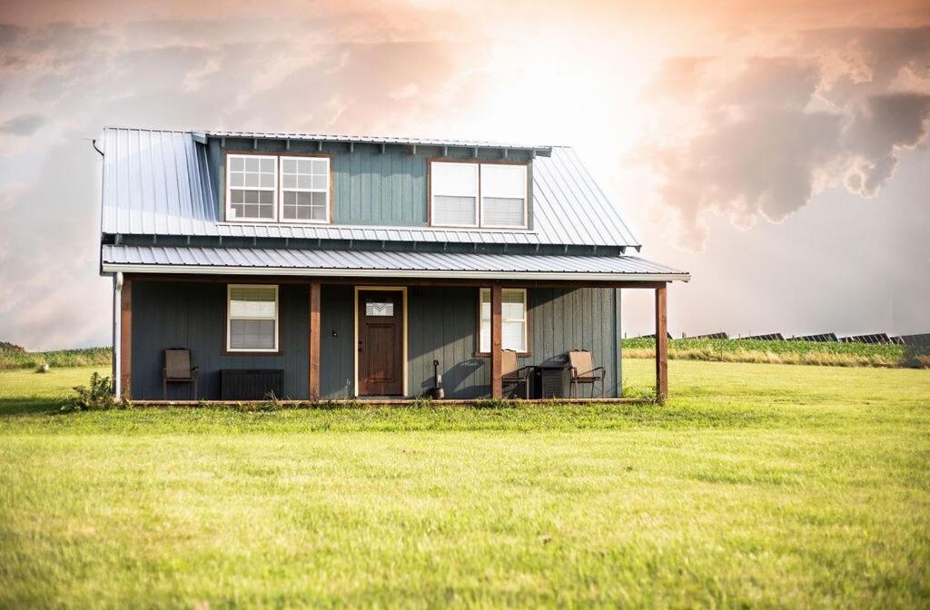 Little house on the prairie, Harrod (updated prices 2026)