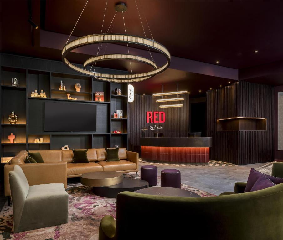 Radisson RED London Twickenham, Twickenham (updated prices 2025)