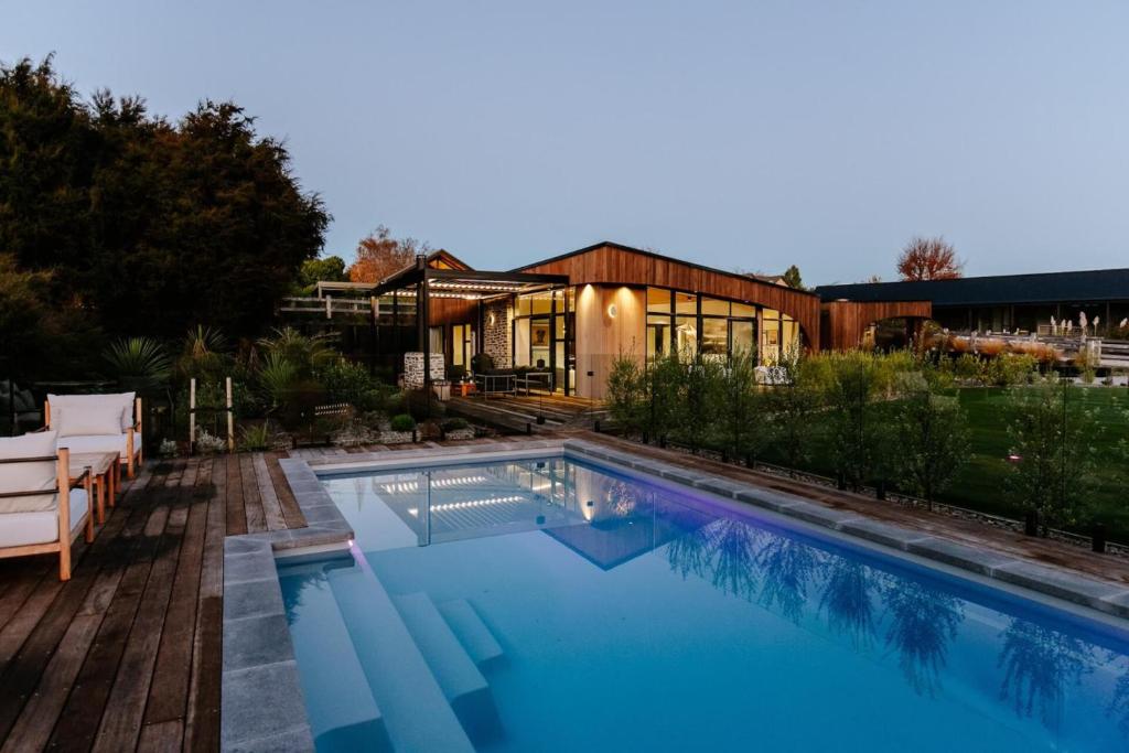 Beacon Retreat - Pool - Sleeps 8, Wanaka (preços atualizados para 2026)