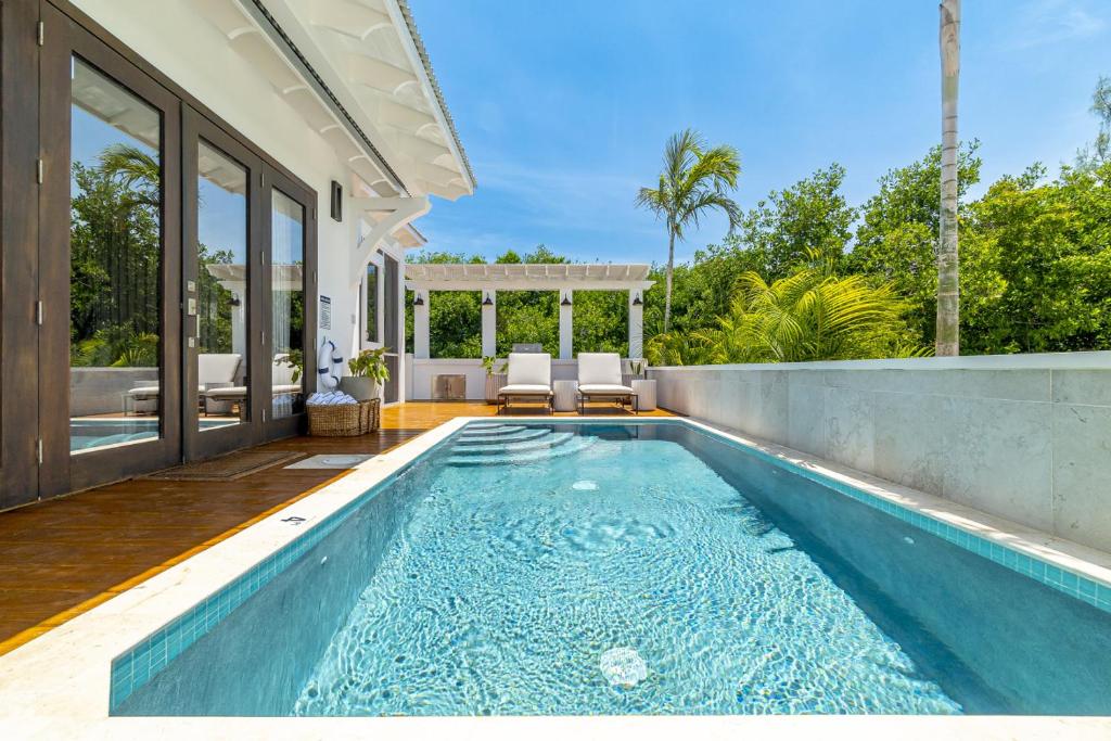 The Palms and The Pool Club at Mahogany Bay, Cayo Romero (precios ...