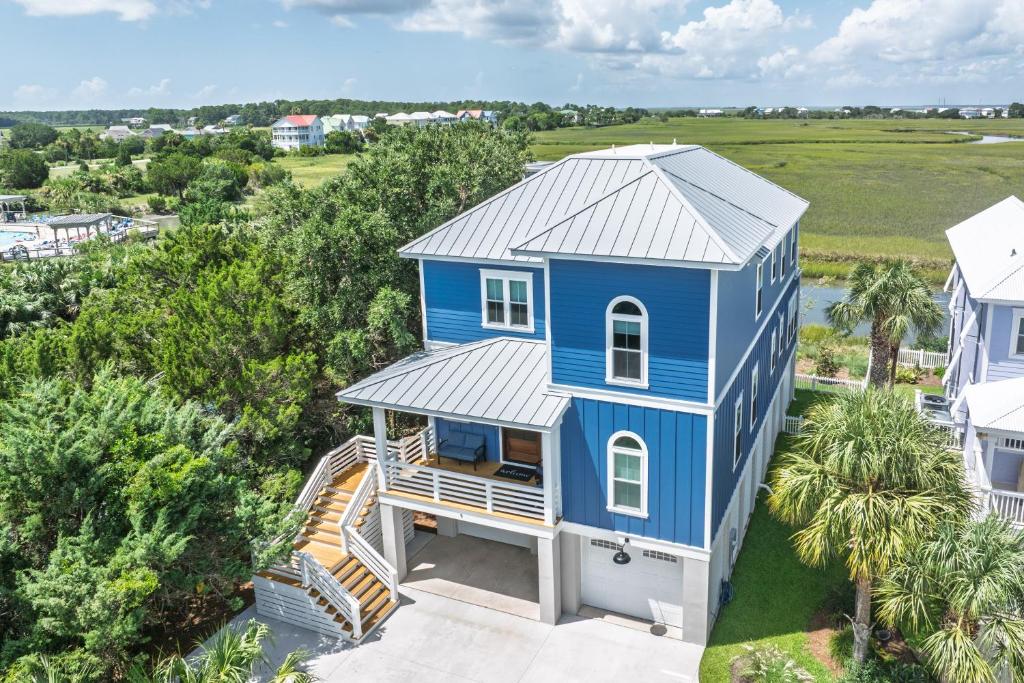 New Custom Built 5-Bedroom Coastal Retreat - Harbor Island, SC, Cedar ...